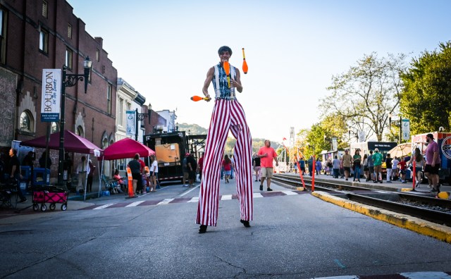 PHOTOS: Event brings New Orleans to downtown Frankfort | State-Journal